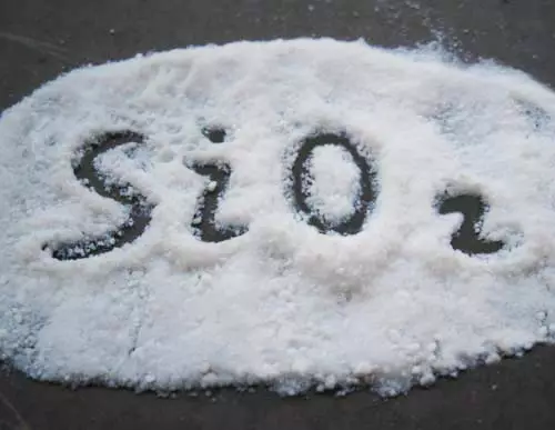 E551 silikon dioxide.