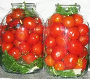 Tomates salgados com rábano