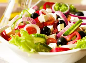 Hvordan man laver græsk salat - alt om mad og madlavning