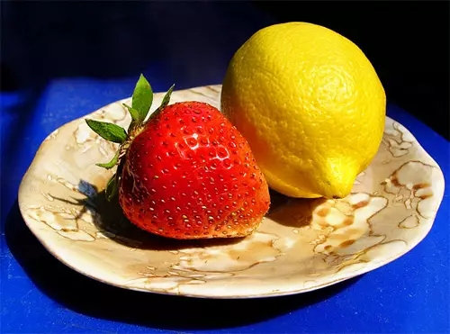 Limone je veliko več sladkorja kot v jagodah