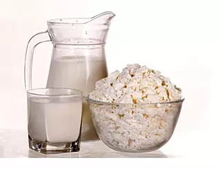 Melk, kefir og cottage cheese