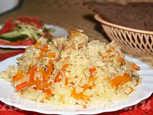 Momwe mungaphikire nkhuku pilaf